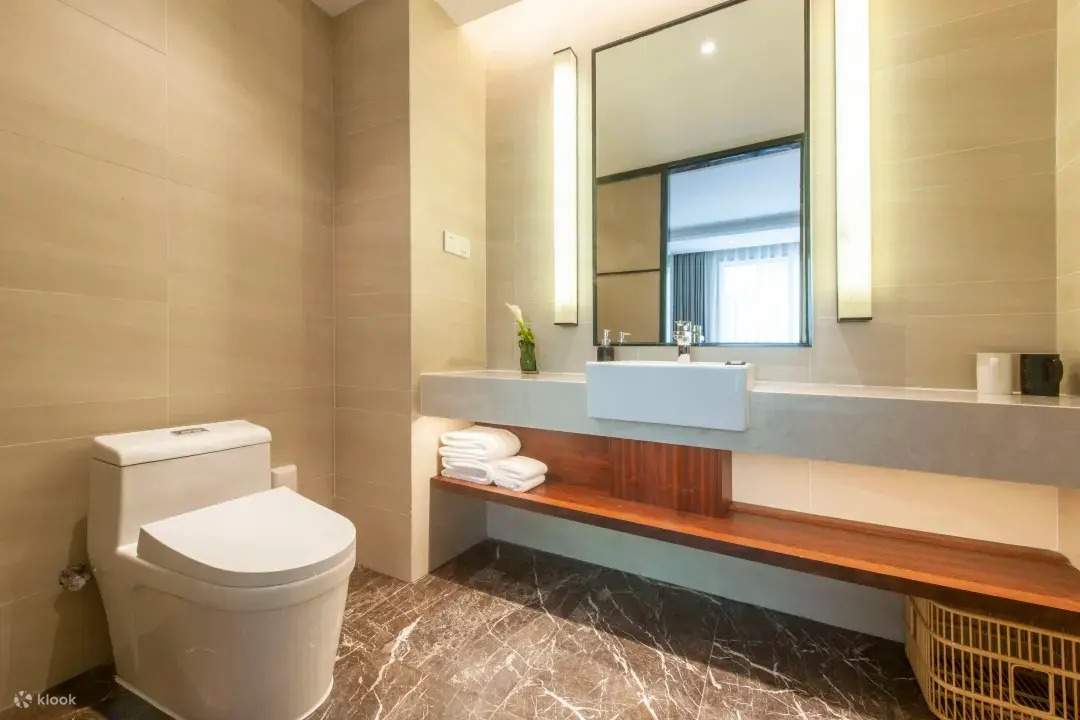 Shanghai Huangpu Riverside Chengman SSAW Hotel Accommodation Package - Klook Australia